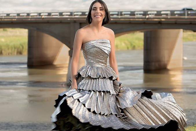 SKRYF IN: SARIE Matriekafskeidrok-kompetisie 2025 nou oop! | Netwerk24