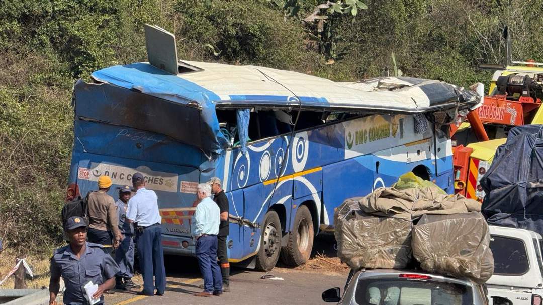 Limpopo-busramp: Bestuurder ry te vinnig, bus onpadwaardig en oorlaai ...