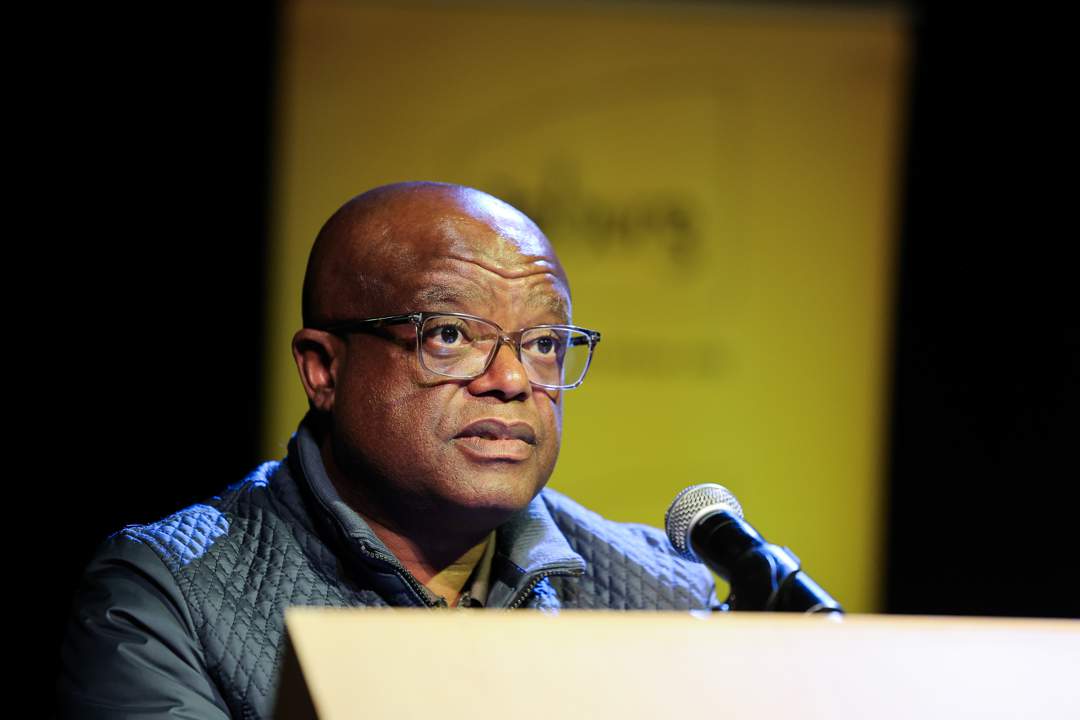 Dada Morero weer in dié partye se visier vir wantrouemosie | Netwerk24