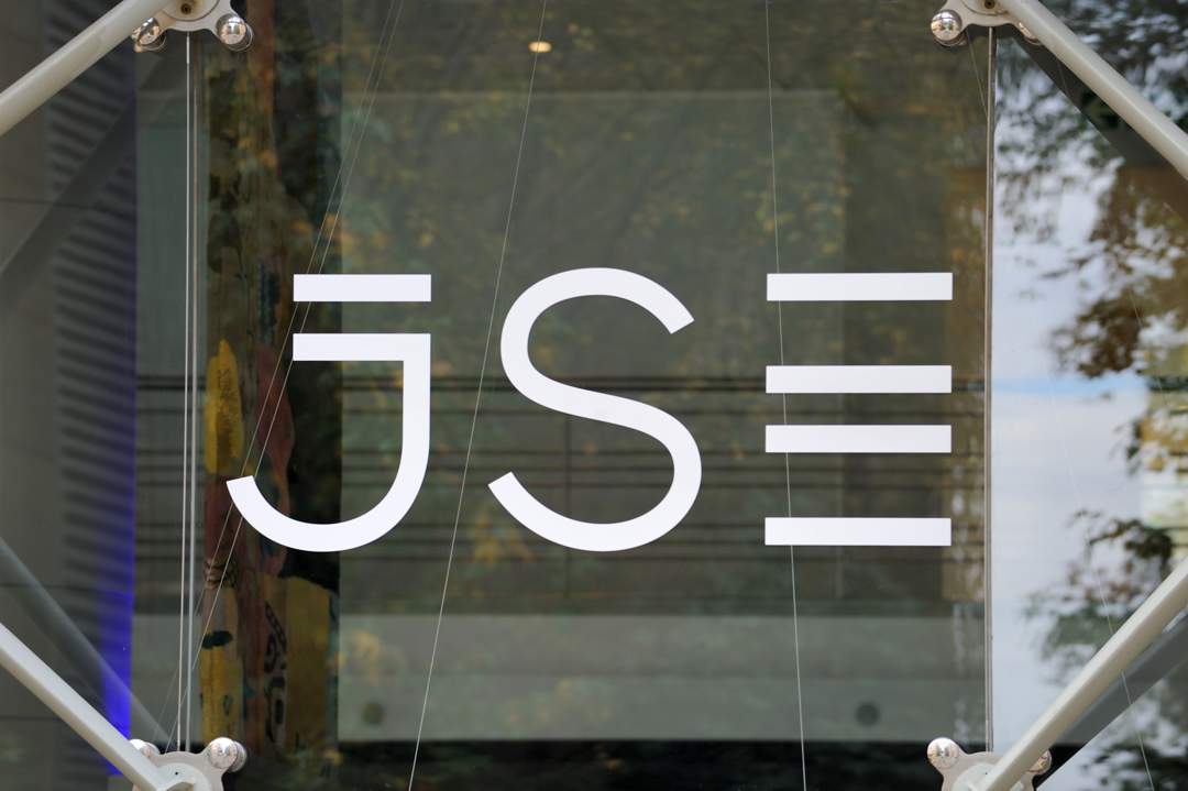Bewys dit of bly stil: JSE hof toe oor aantygings van geldwassery ...