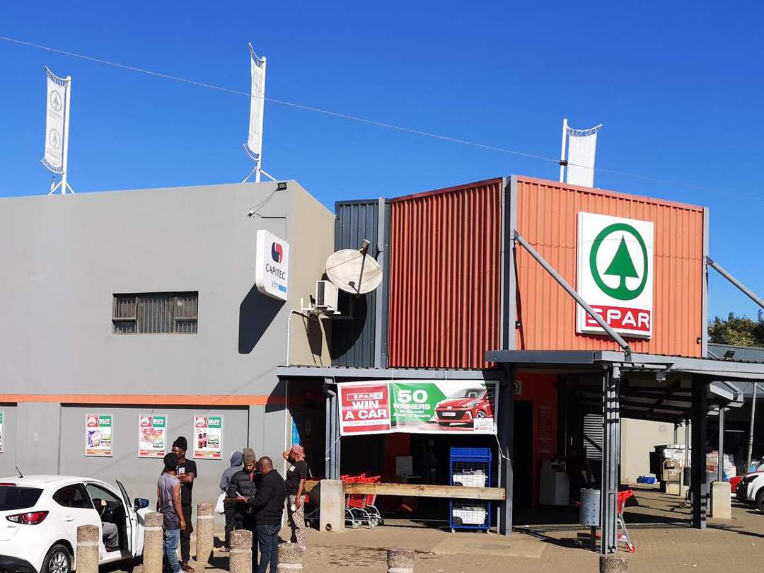 15 rowers brand los by Danville Spar: ‘Dit was ’n lokval’ – weduwee ...