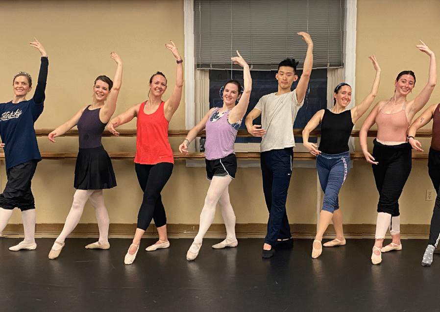 Grasieus soos ’n swaan, soepel soos ’n wilgerlat – ballet vir ouer ...
