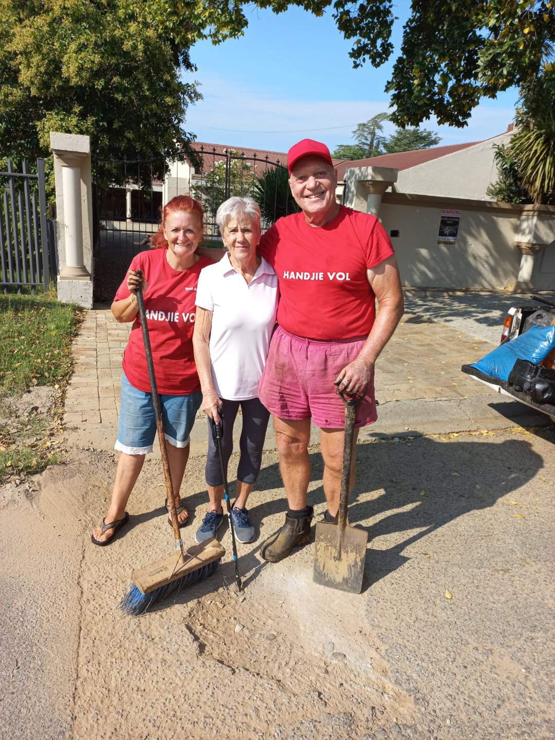 LESERSFOTO | ‘Handjievol’ is genoeg in Riebeeckstad | Netwerk24