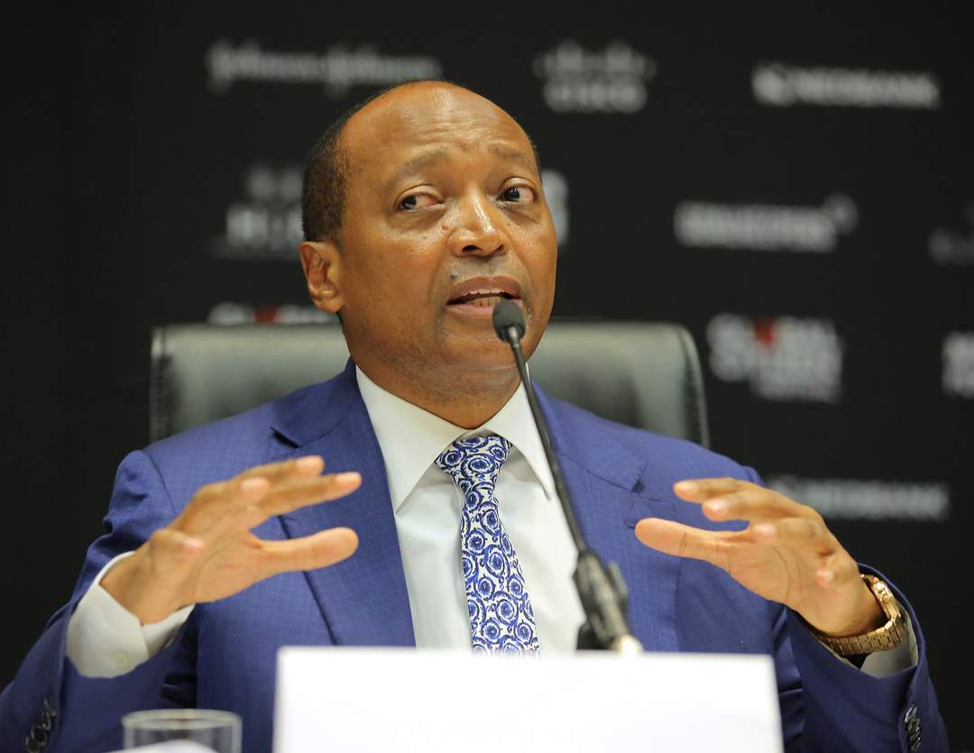 Motsepe tree uit as uitvoerende voorsitter van sy mynmaatskappy | Netwerk24