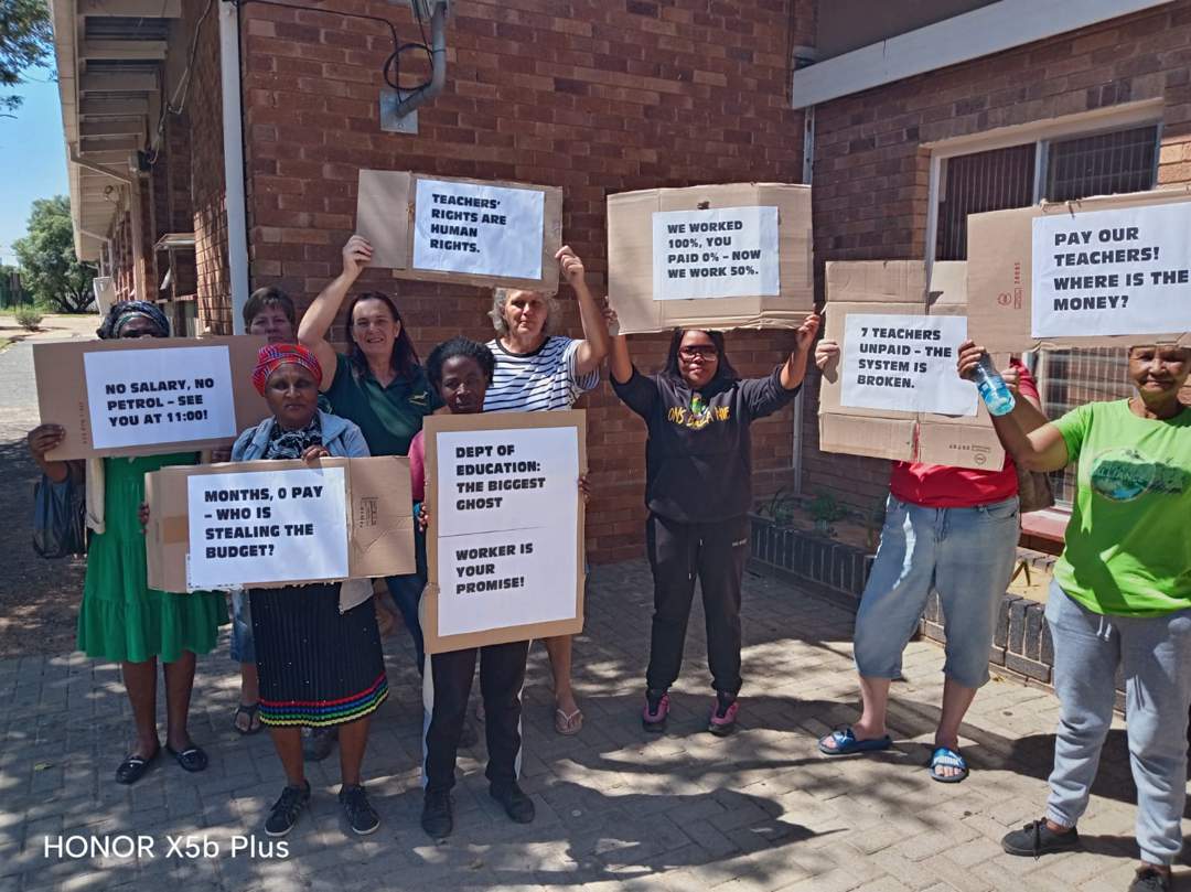 7 onnies aan Hoërskool Delportshoop wag steeds op salarisse | Netwerk24