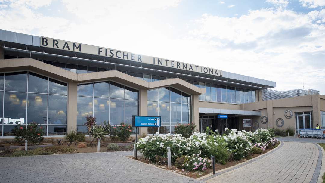 Acsa, Mangaung vat hande om Bram Fischer-lughawe te ontwikkel | Netwerk24