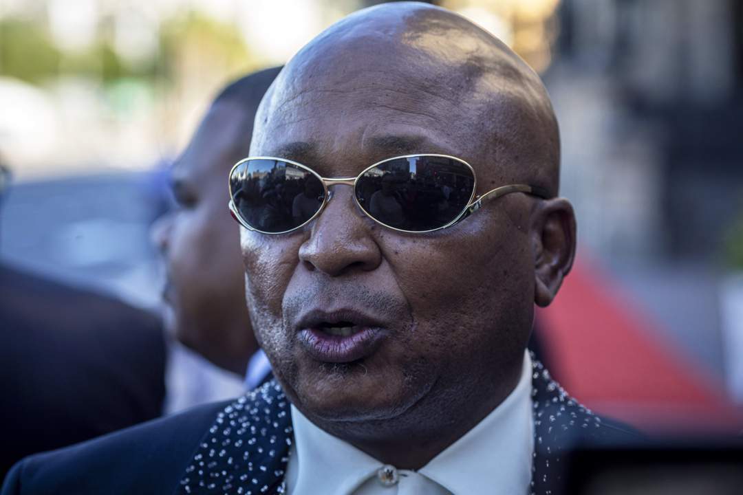 Kunene weier om R1 m.-eis aan ‘Rot Malema’ te betaal | Netwerk24