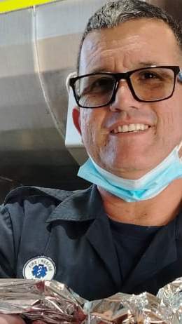 Krisis? Nie vir my nie! Kaapse brandweerman help baba vang en red haar ...