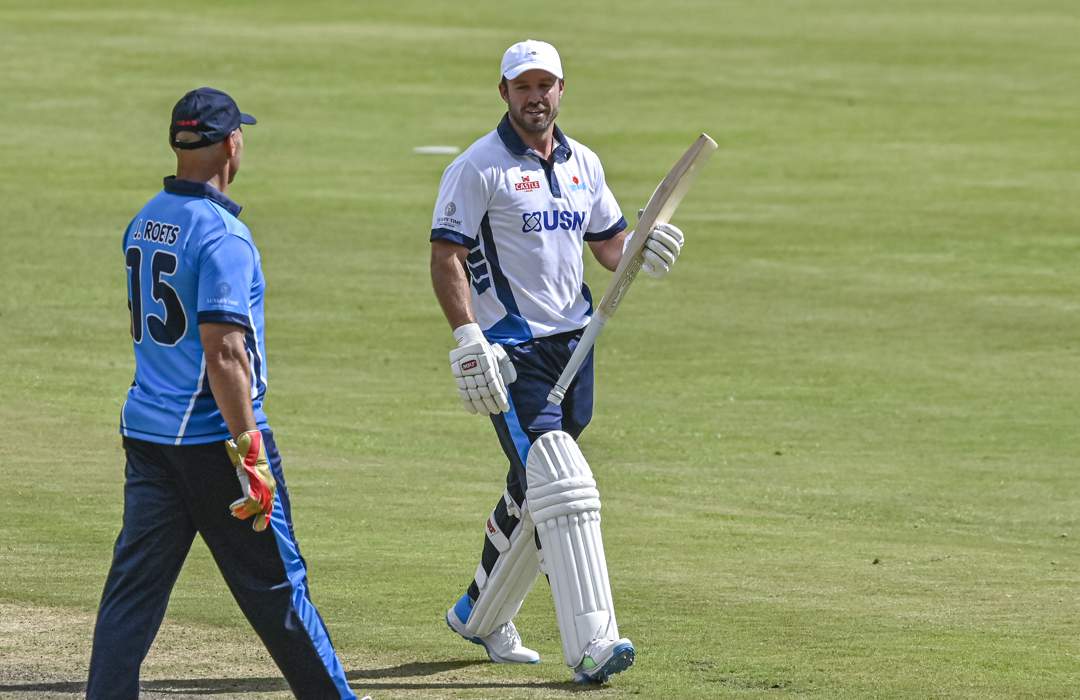 AB se Titans pak oud-Bok Fourie se Bulle in Centurion | Netwerk24